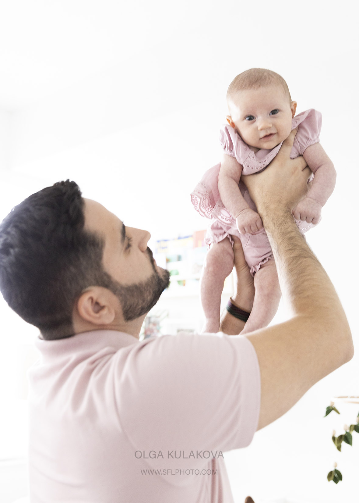 2 months old baby Ava | Family lifestyle photo shoot in Hialeah, FL ...